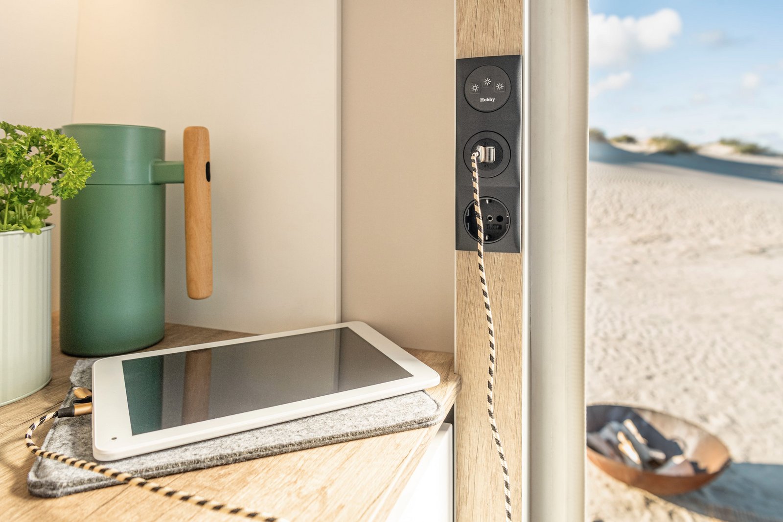 Hobby Beachy 360 model 2022 - Cannenburg Caravans en Campers | De ...