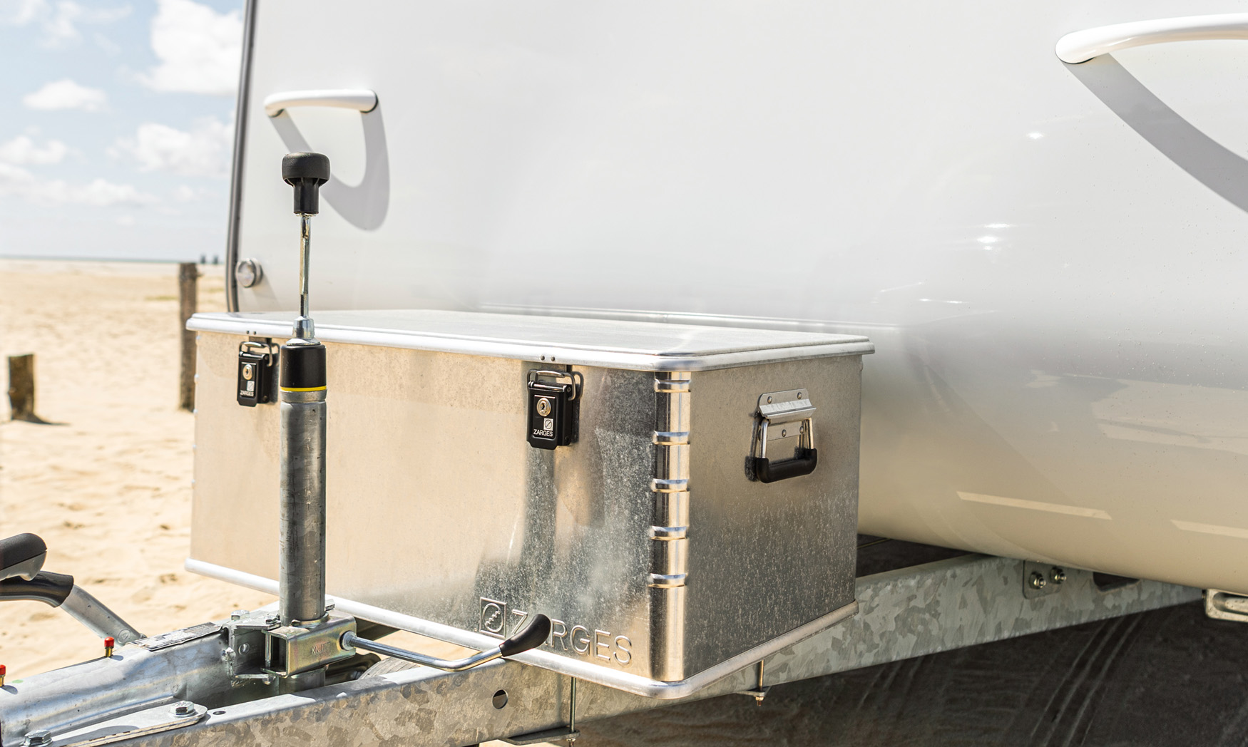 Hobby Beachy 450 model 2023 - Cannenburg Caravans en Campers | De ...