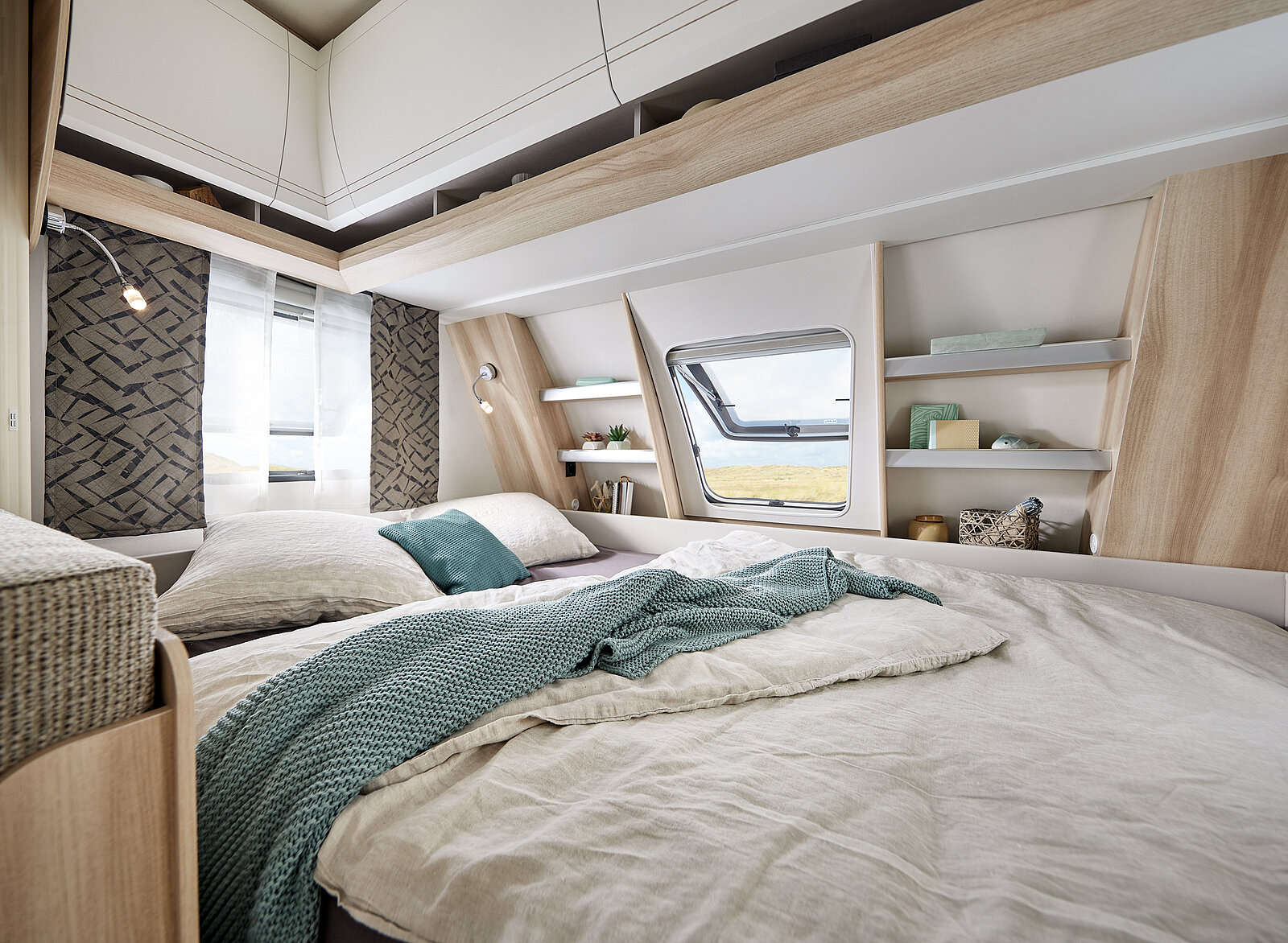 Hobby De Luxe 490 KMF Model 2024 caravan - Cannenburg Caravans en Campers | De officiële dealer ...