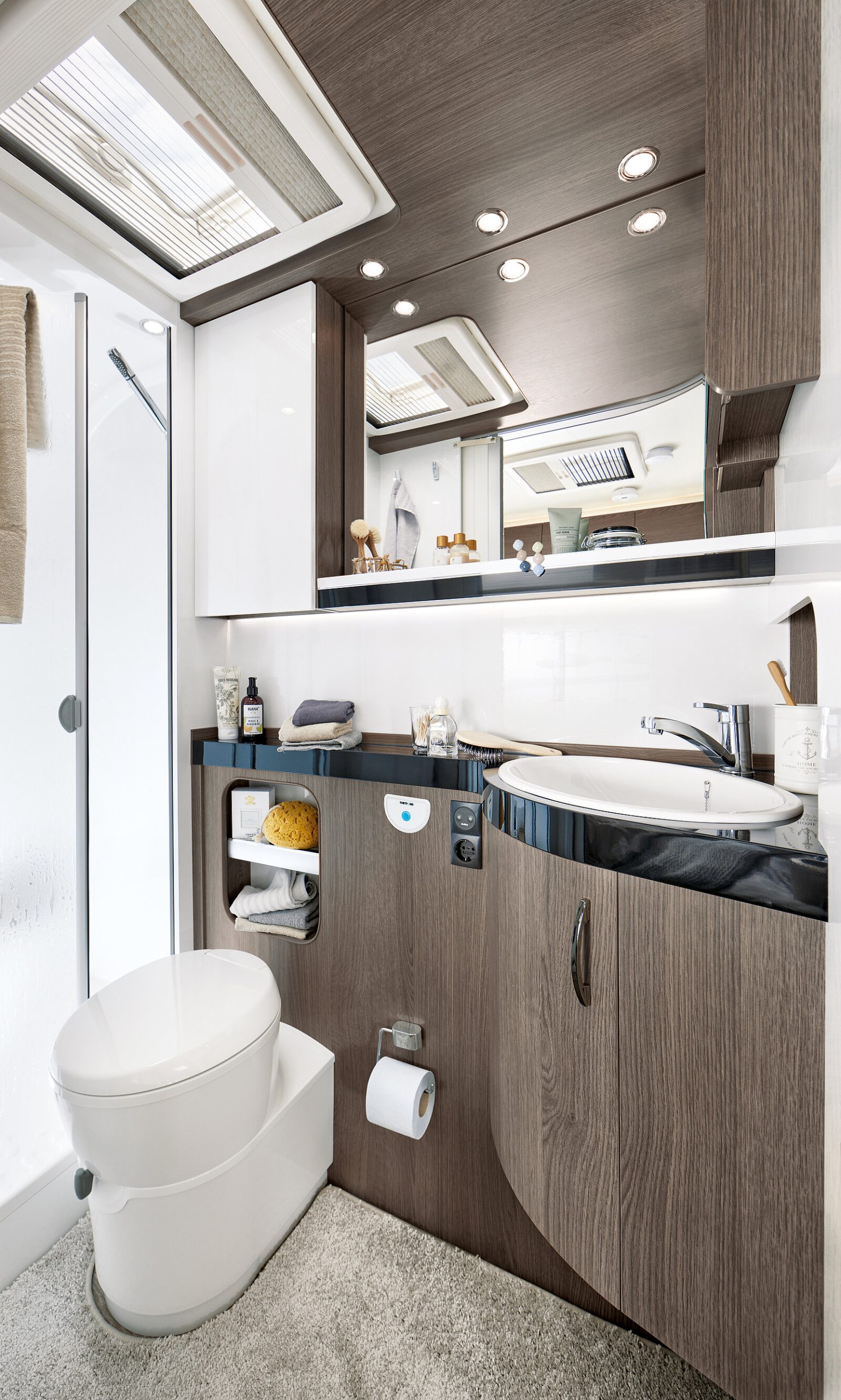 Hobby Prestige 560 FC Model 2024 caravan - Cannenburg Caravans en ...